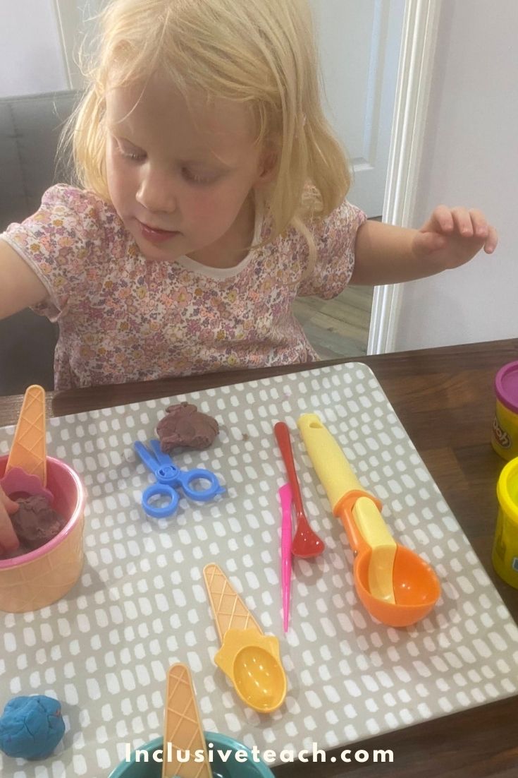 5 Independent Play Toddler Activities to Keep Little Ones Amused